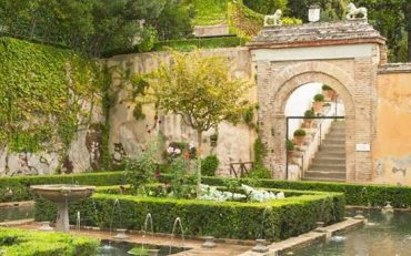 Alhambra a Granada: Biglietti, tour, orari e info per la visita